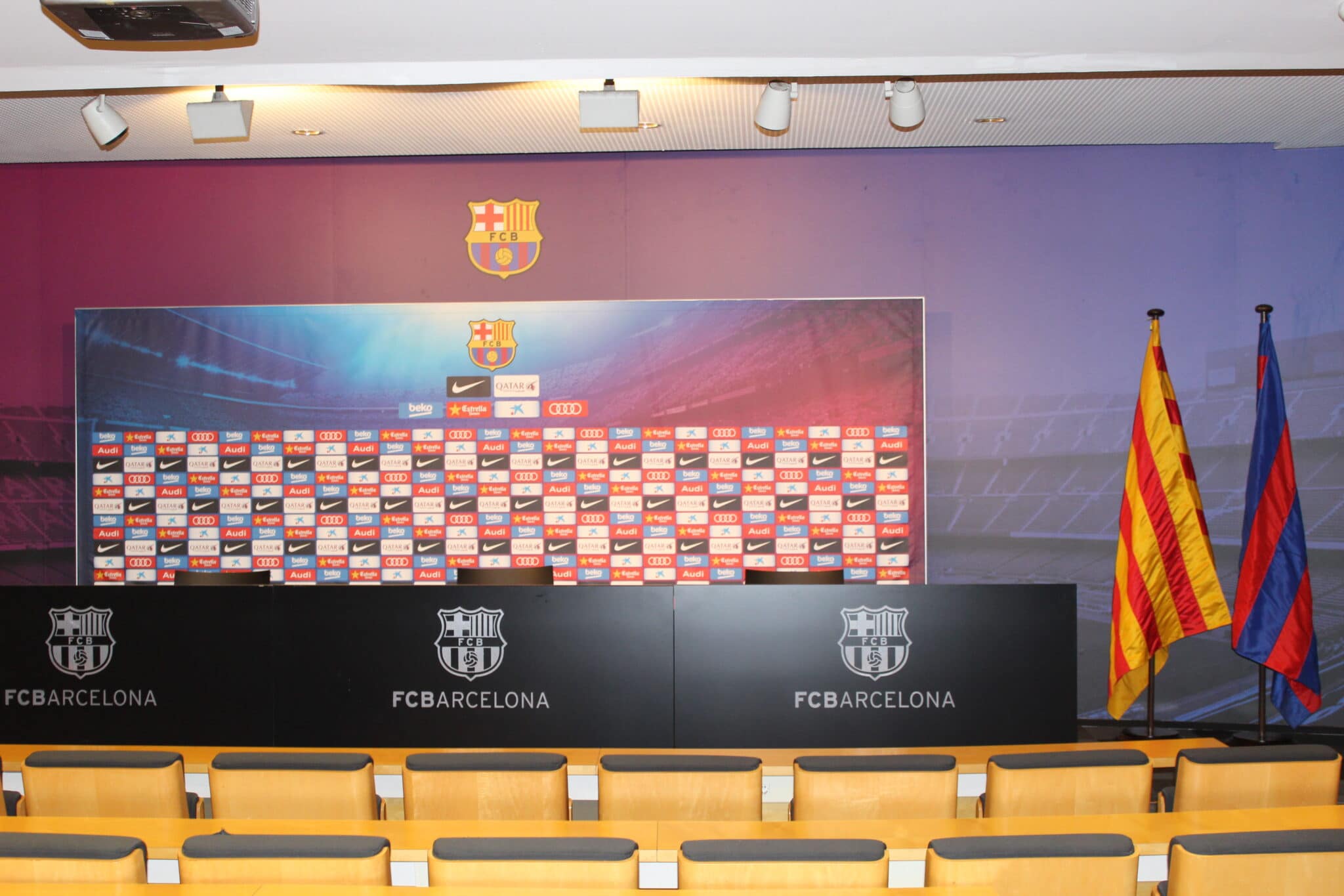 PROTOCOL AND CEREMONIAL FOR FOOTBALL TEAMS – World Protocol Magazine